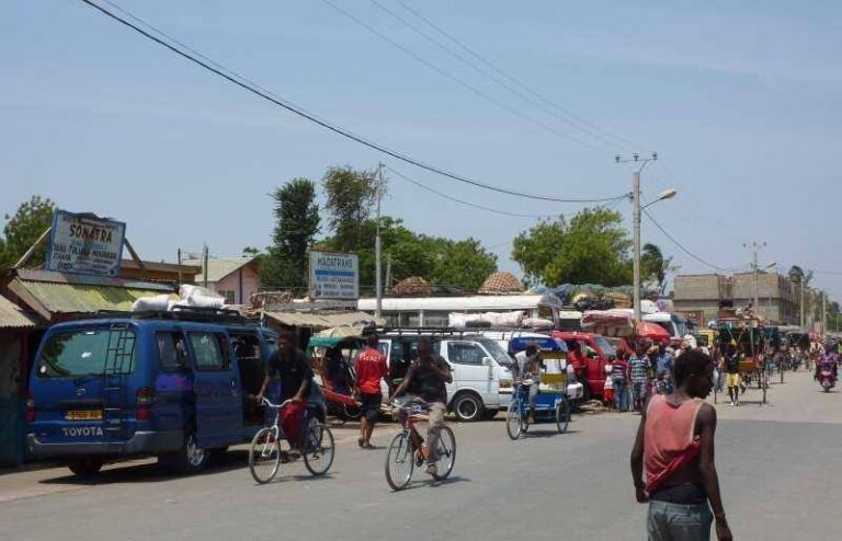 Projet minier: La reprise des activités de Base Toliara réclamée ...